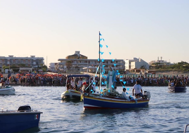 Marina di Ginosa: "La tradizionale Festa della Madonna a mare." Just tv ...
